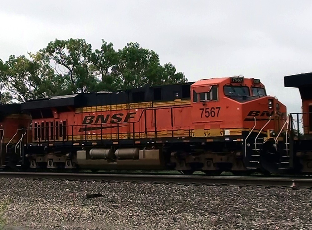 BNSF 7567
